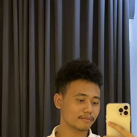 El Danielngl • Threads Say More