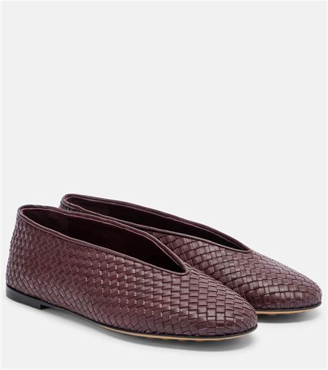 Rosa Intrecciato Leather Ballet Flats In Burgundy Bottega Veneta Mytheresa