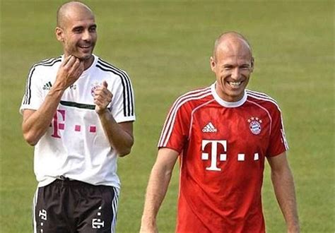 روبن با گواردیولا دنیا را عوض نخواهیم کردمشکلی برای بازی در پست های مختلف ندارم تسنیم