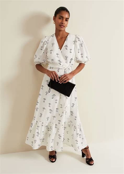 9 Best Tummy Flattering Dresses Expert Stylist Advice And Tips On The