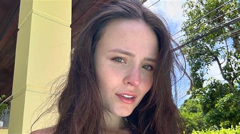 Sem Maquiagem Larissa Manoela Surpreende Ao Mostrar Rosto Natural 1ª