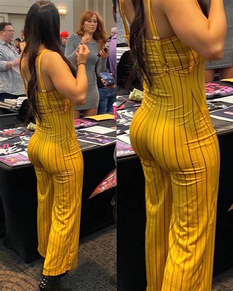 Tenille Dashwood Scrolller