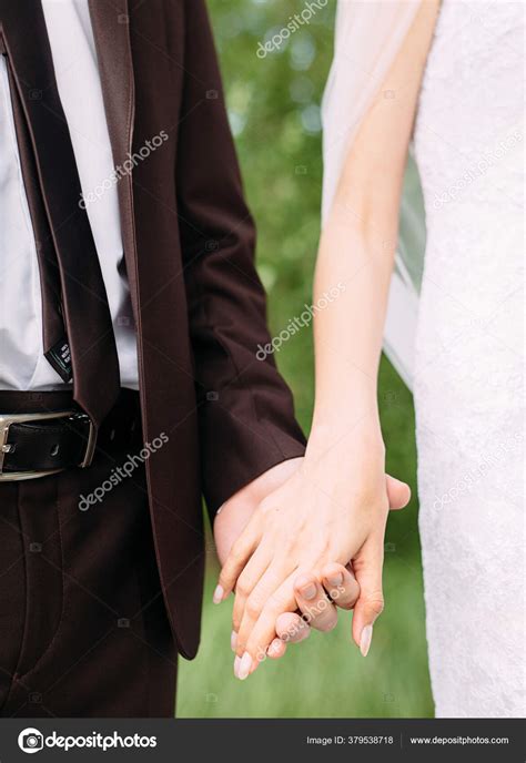 Imagini Imbratisari Romantice Omul Pionul Destinului Capitolul I Fiorul Dragostei Wattpad