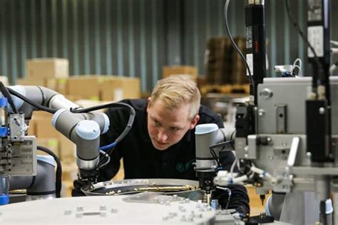 Improved Quality In Assembly With Cobots Chromos