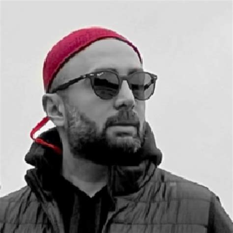 𝒮𝑜𝓇𝑜𝓊𝓈𝒽 𝒜𝓇𝒾𝒶 Sor0ush On Threads