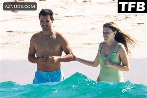 Tay Dome Sexy Seen With Taylor Lautner Enjoying Their Romantic Honeymoon In Mexico Aznude