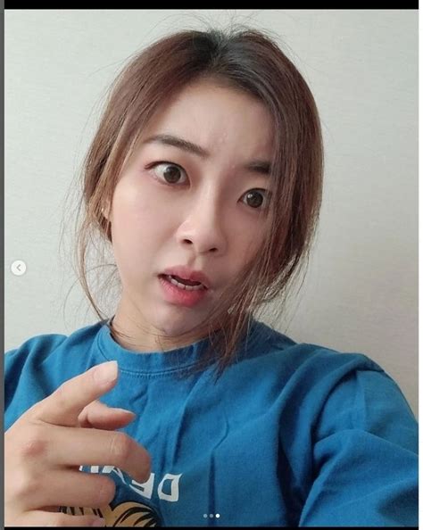 유튜브 싱글벙글 여자분 인스타 Mlbpark