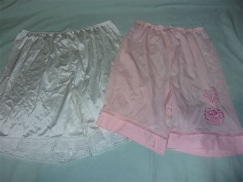 Vintage Panties Panty Girdles Size Small Medium 4pc Lot Nylon Vanity