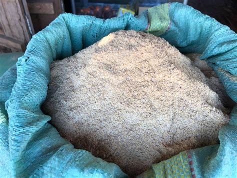 ក្រុមហ៊ុនផលិតចំណីសត្វចំនួន៦ ចុះmou ប្រមូលទិញពោតក្រហម ដំឡូងមី និងវត្ថុធាតុដើមក្នុងស្រុក