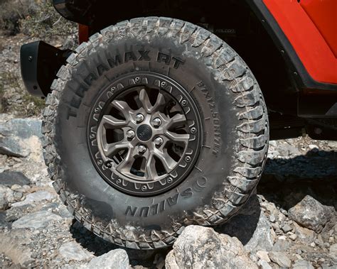 Sailun Launches Uhp Atrezzo Sva2 Terramax At2 And Rt Tire Business