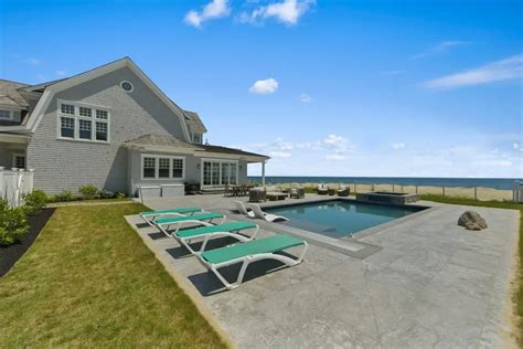 50 Coastline Drive Mashpee Ma 02649 The Joy Of Home Century 21