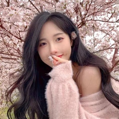 Hall Om Mig 佑琳 Mp3免费在线下载播放 歌曲宝 找歌就用歌曲宝 Mp3音乐高品质在线免费下载