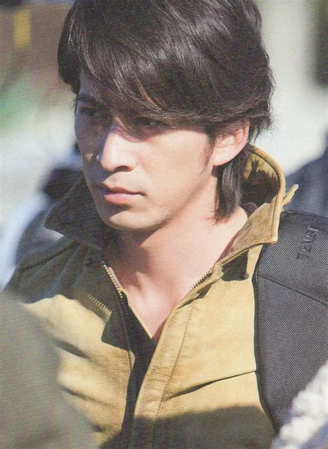 冈田准一图册360百科