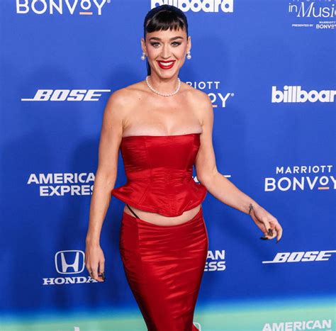 Katy Perry Naked Dress Bei Vogue World 2024 In Paris Bigfm