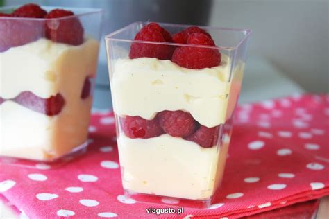 Deser Z Malinami I Kremem Patissiere Via Gusto