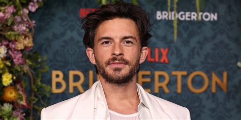 Chi è Il Fidanzato Di Jonathan Bailey