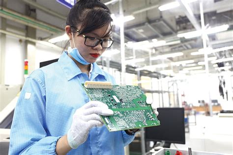Vietnam Prepares To Meet Growing Demand For Semiconductor Engineers