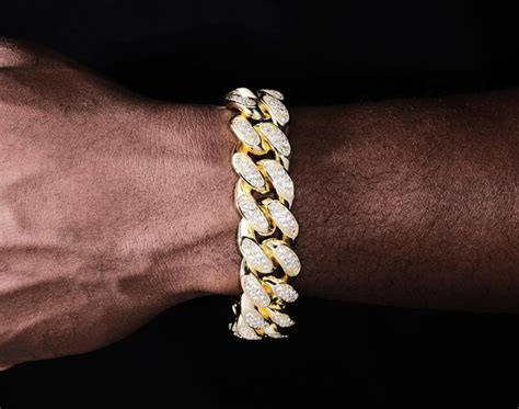 Guu Shop Hip Hop Jewelry Review Street Style Guide