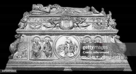 Royal Chapel Of Granada Photos And Premium High Res Pictures Getty Images