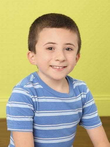 Brick Heck Atticus Shaffer The Middle Cast The Middle Tv Show