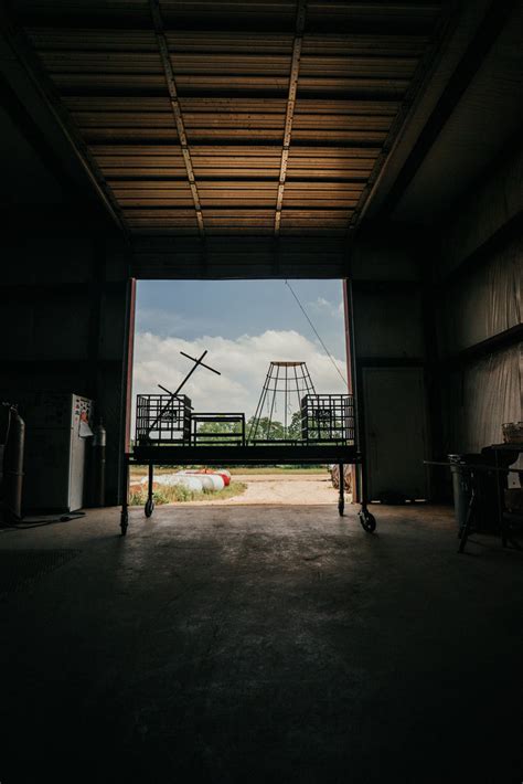 Mill Scale Fire Tables For Restaurant And Backyard Use For Sale