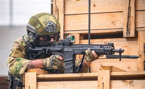 Perù Inizia La Produzione Locale Delliwi Arad 7 Armi E Tiro