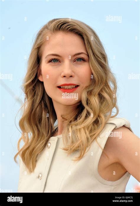 Nora Von Waldstätten Fotos Und Bildmaterial In Hoher Auflösung Alamy