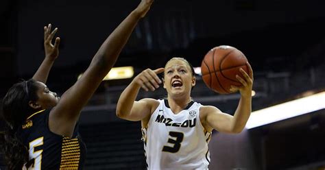 Missouris Sophie Cunningham Receives Third Sec Freshman Of The Week