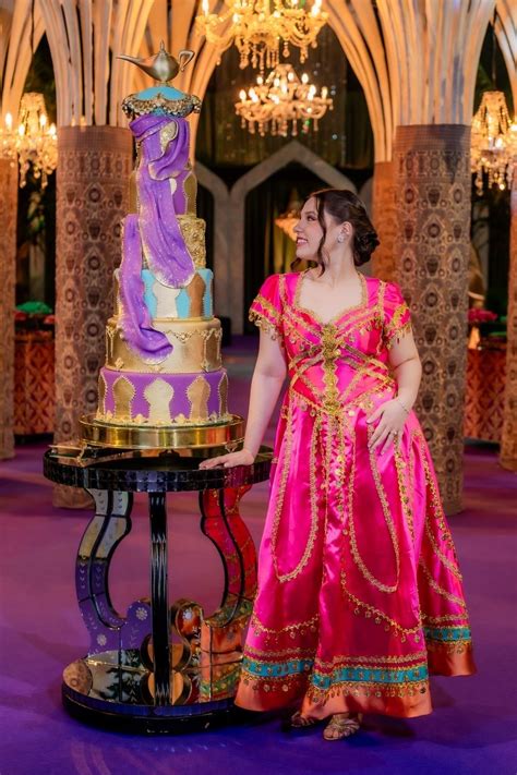 O Debut De Sarah Benayon