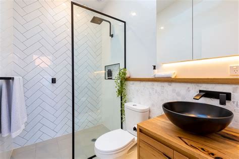 Granny Flat Tiny Home Home Remodeling Diy Narrow Bathroom Layout Tiny House Australia