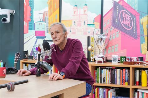 Roberto Vecchioni E Il Figlio Morto Arrigo Lintervista Radio Deejay