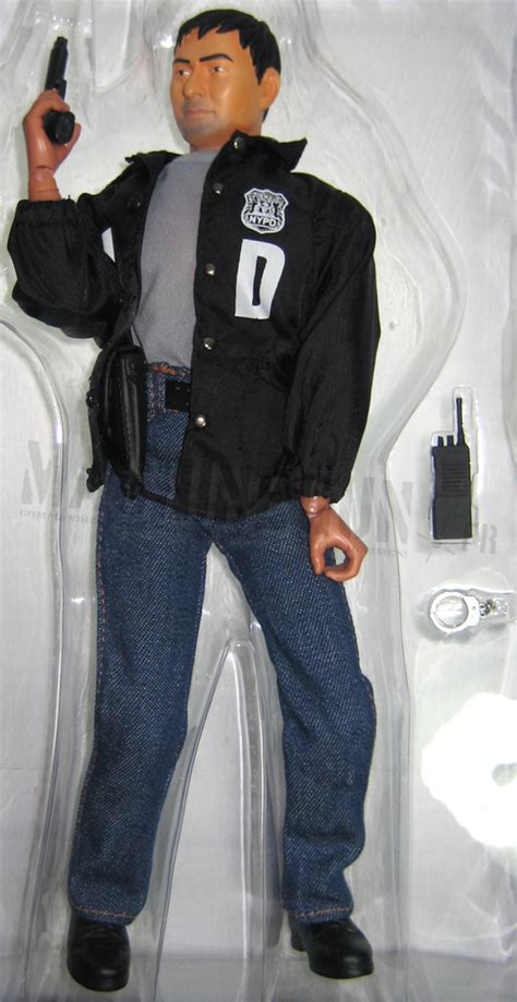 Figurine 16 Chow Nypd Asian Organised Crime Task Force Machinegunfr