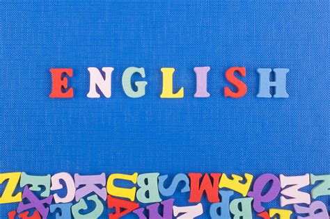 다채로운 Abc 알파벳 블록 나무 글자로 구성된 파란색 배경에 영어 단어 광고 텍스트를위한 복사 공간 영어 개념 학습 0명에 대한 스톡 사진 및 기타 이미지 Istock