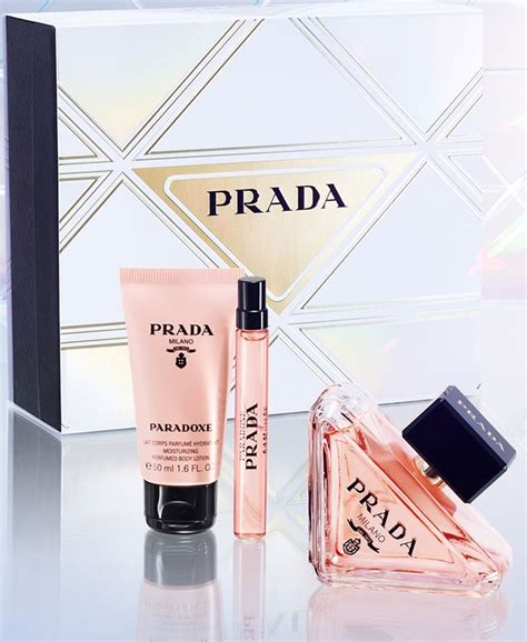 Give The T Of Paradoxe By Prada This Holiday A Celebration Of A