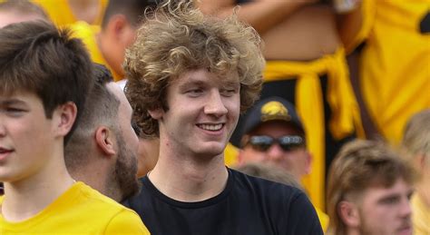 Iowa Basketball Makes Tj Powers Top 5 Sports Illustrated Iowa