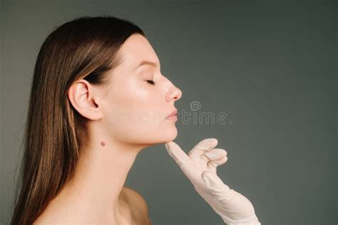 Face Building Contour Plastic For Correcting The Shape Of The Face Markup Skin For Beauty
