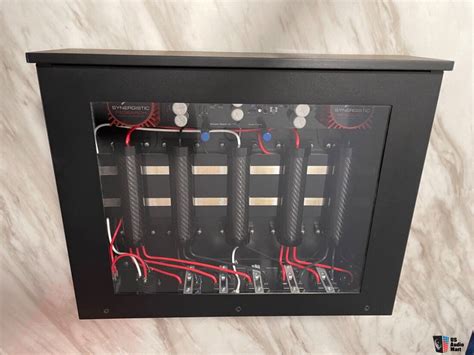 Synergistic Research Powercell 12 Uef Se Photo 4098913 Uk Audio Mart