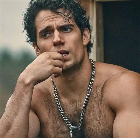Pin By Léo Alves On Henry Cavil Hairy Muscle Men Celebrities Male
