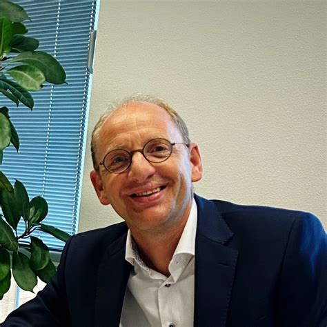 Lando Te Molder Managing Director Vlc And Partners Linkedin