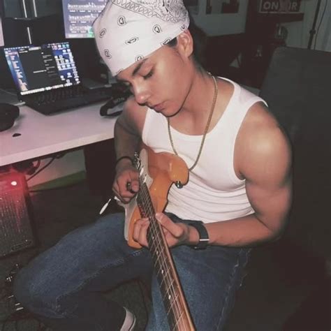 Lessynot • Threads Say More