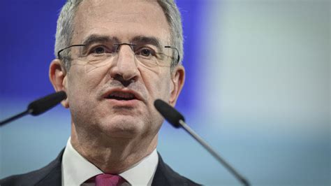 Une Décision Nécessaire Nestlé Licencie Son Dg Laurent Freixe