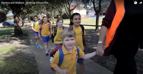 Your Move Your Move Video Tutorial What Is A Walking School Bus