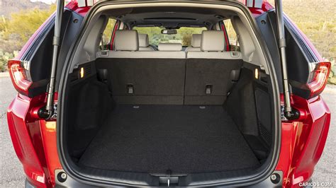 2020 Honda CR-V Hybrid | Trunk