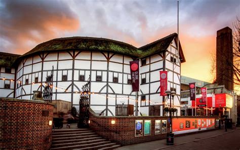 How To Stream Shakespeares Plays From The Globe Theatre In London Globe Theater Architecture