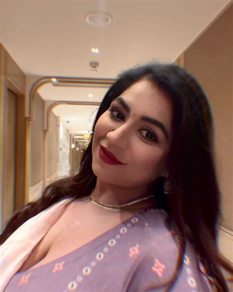 Charu Sharma ♥️🪔 Instagram