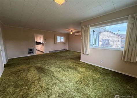 1010 W Perry St Aberdeen Wa 98520 Redfin