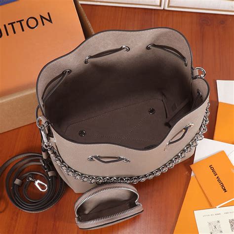 Lv Bella Onlinefakes