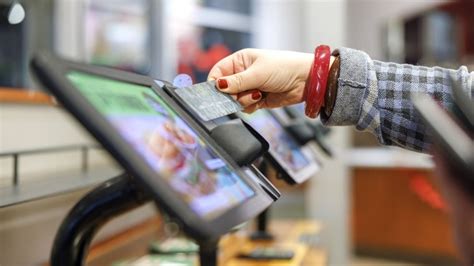 More Shoppers Admit To Stealing At The Self Checkout New Survey