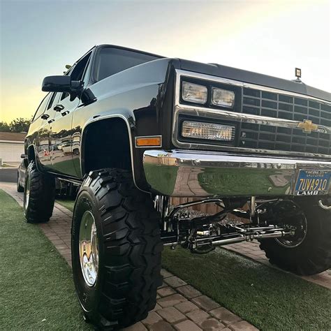 Squarebody Off Road Squarebody Suburban Sunday 👌 Tag The Owner