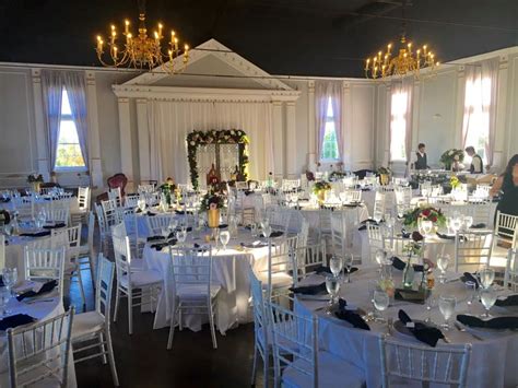 The Old School House Newberg Oregon Wedding Venue